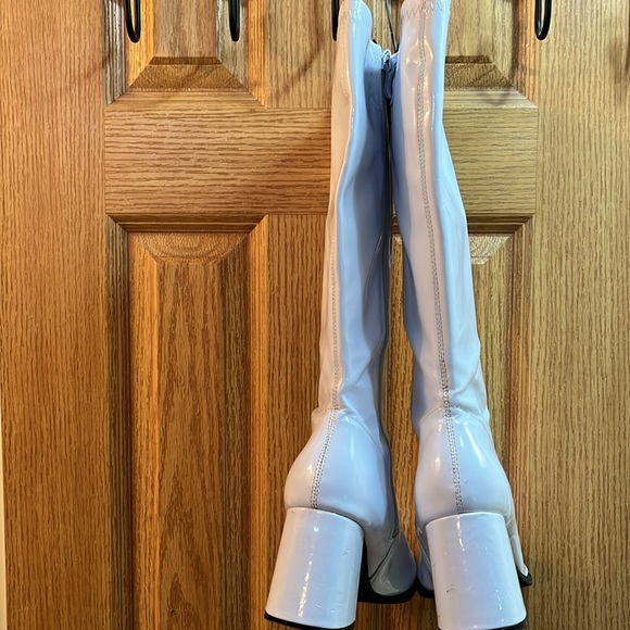 Ellie | Shoes | Ellie White Platform Heel Zippered Boots | Poshmark